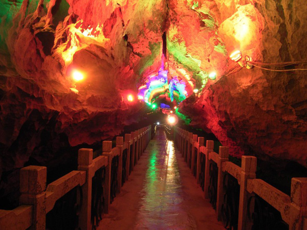 Photo, Image & Picture of The Corridor Of Silver Cave